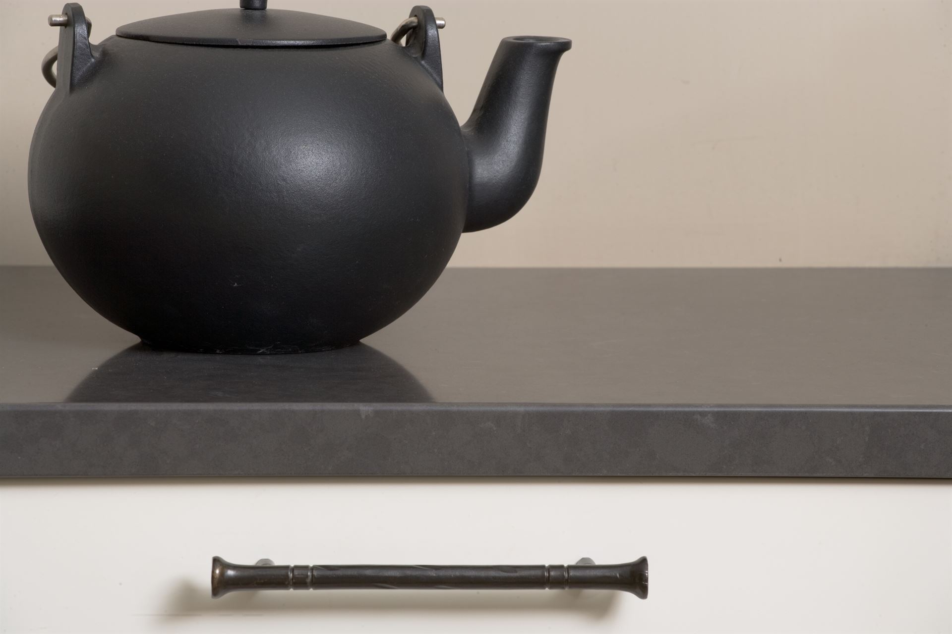 Caesarstone Raven - Stoneks